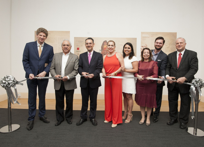 Artists’ melting pot Mexican Modernity: 20th-Century Paintings from the ...