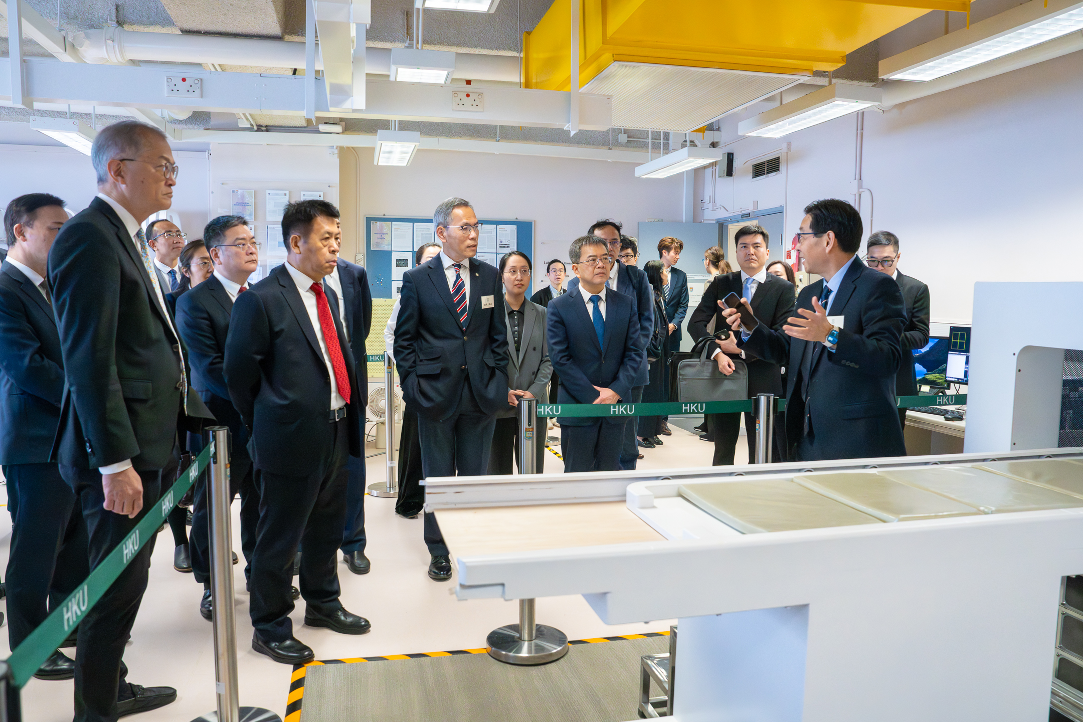 Minister of the National Health Commission leads delegation to HKU ...